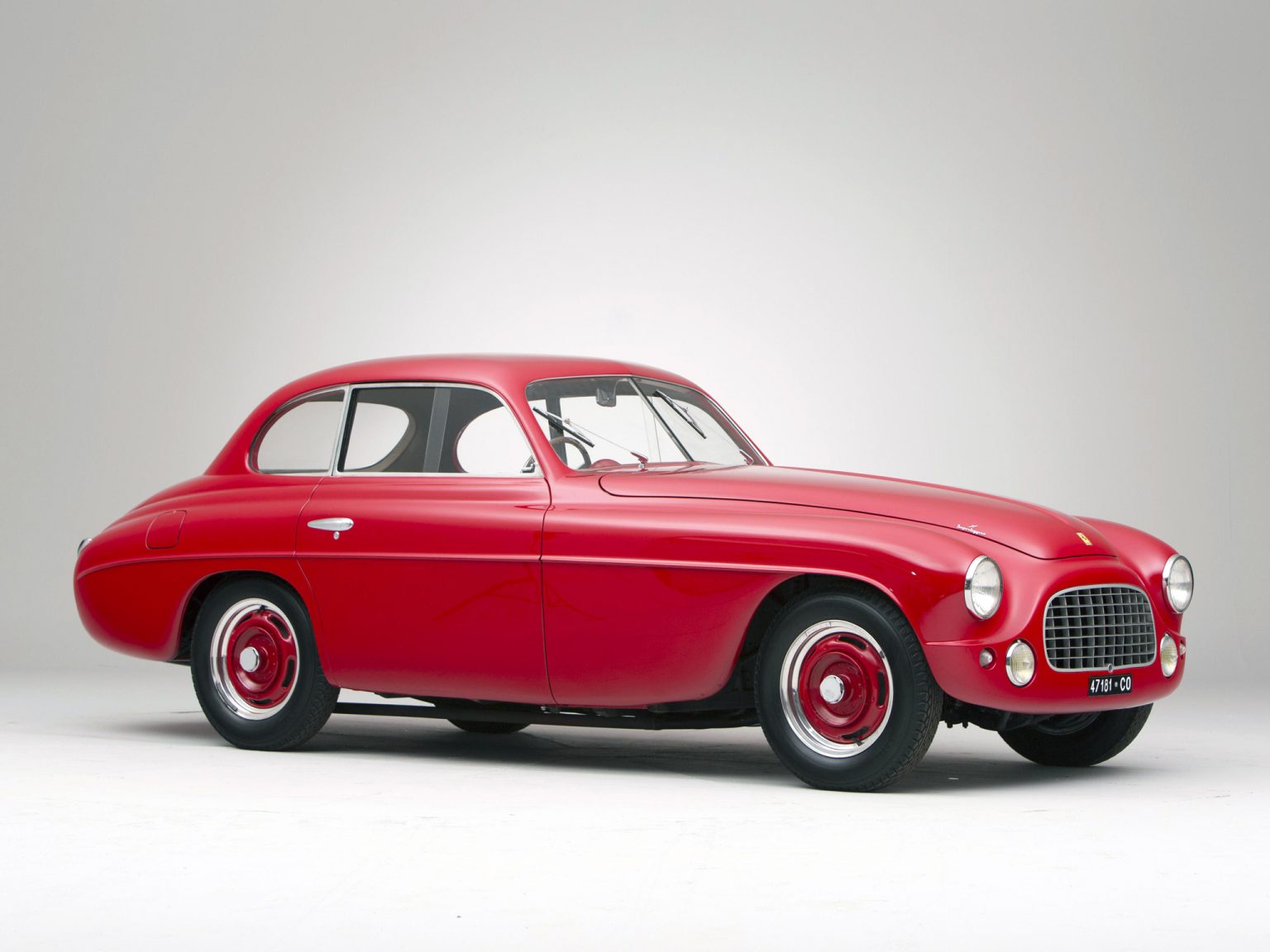 Enzo Ferrari: 70 fatos sobre a história da marca e seu criador