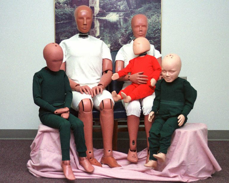 Crash test: conheça a história dos dummies, os bonecos de teste