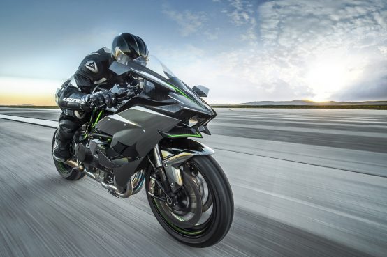 Kawasaki Ninja H2: motocicleta com aterrissagem autorizada