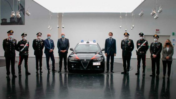 Polícia italiana acha Alfa Romeo Tonale inseguro