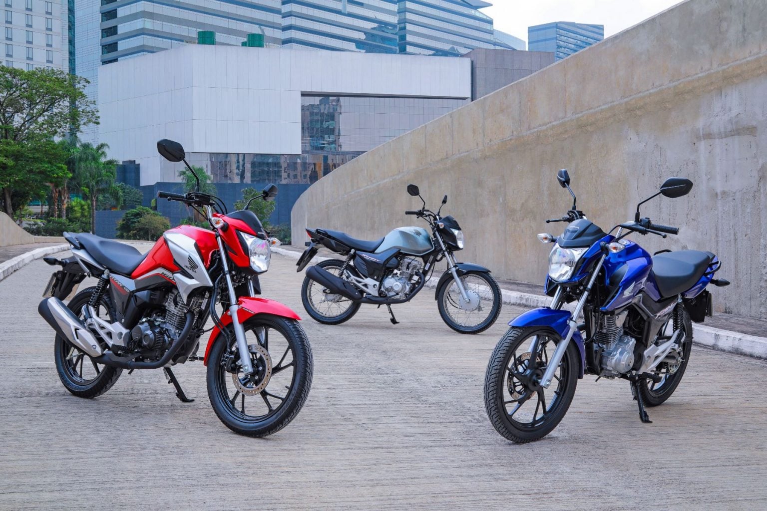 Com 45 anos, Honda CG chega à linha 2022 com mudanças discretas