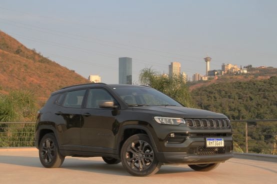 Jeep Compass e Commander ganham equipamentos na linha 2023