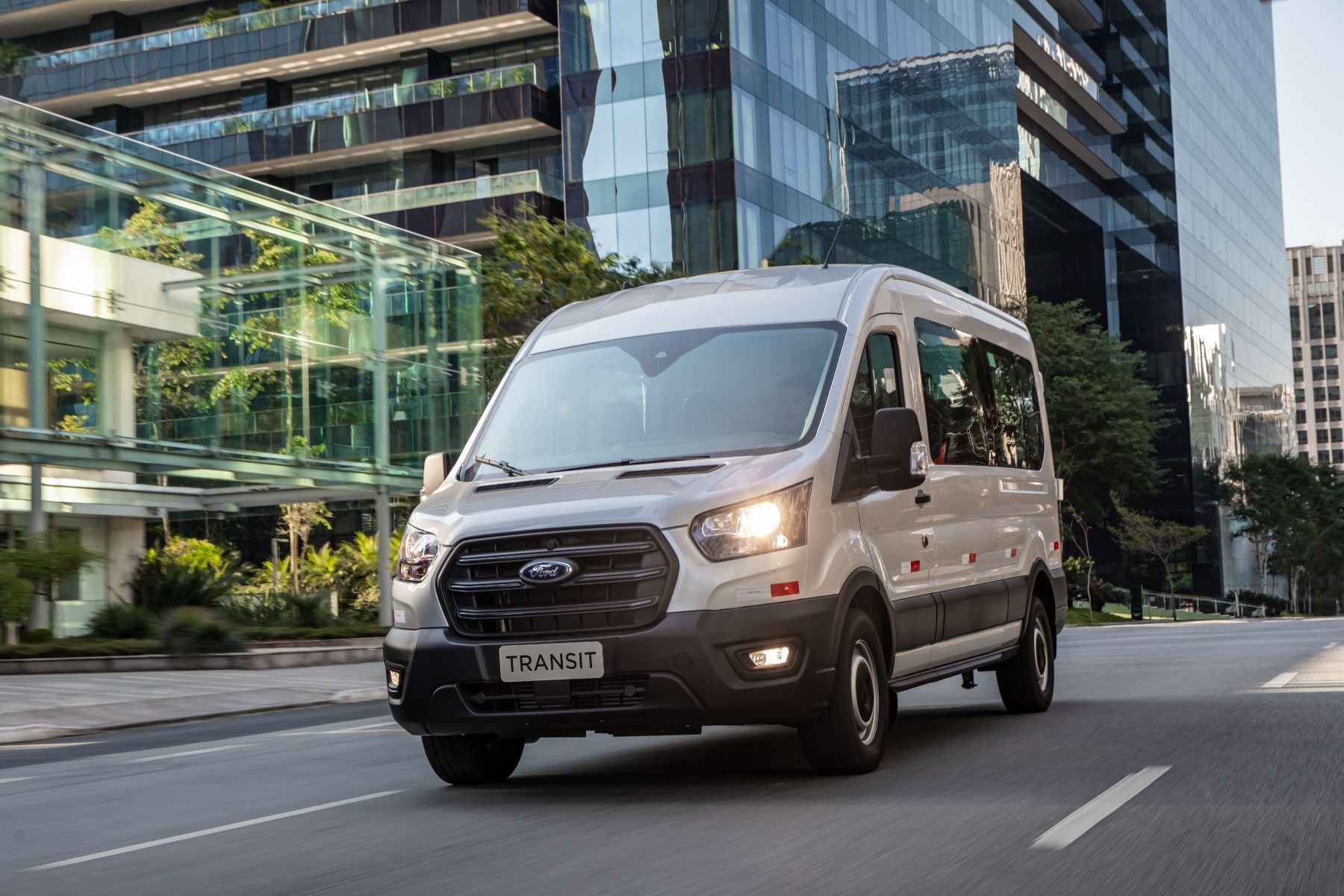 Ford Transit tem potencial para 'bater' a Mercedes Sprinter