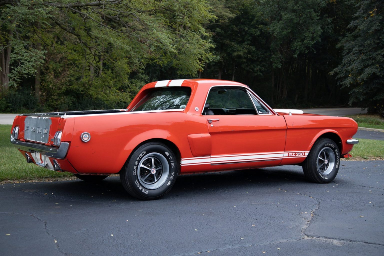Mustang GT 350, clássico americano dos anos 60, é convertido em picape
