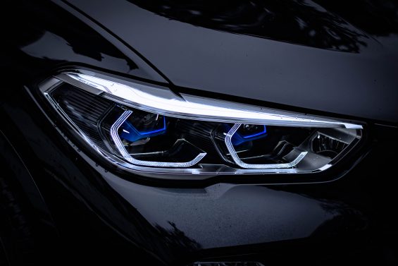 Você sabe qual é o tipo de farol que equipa o seu carro?