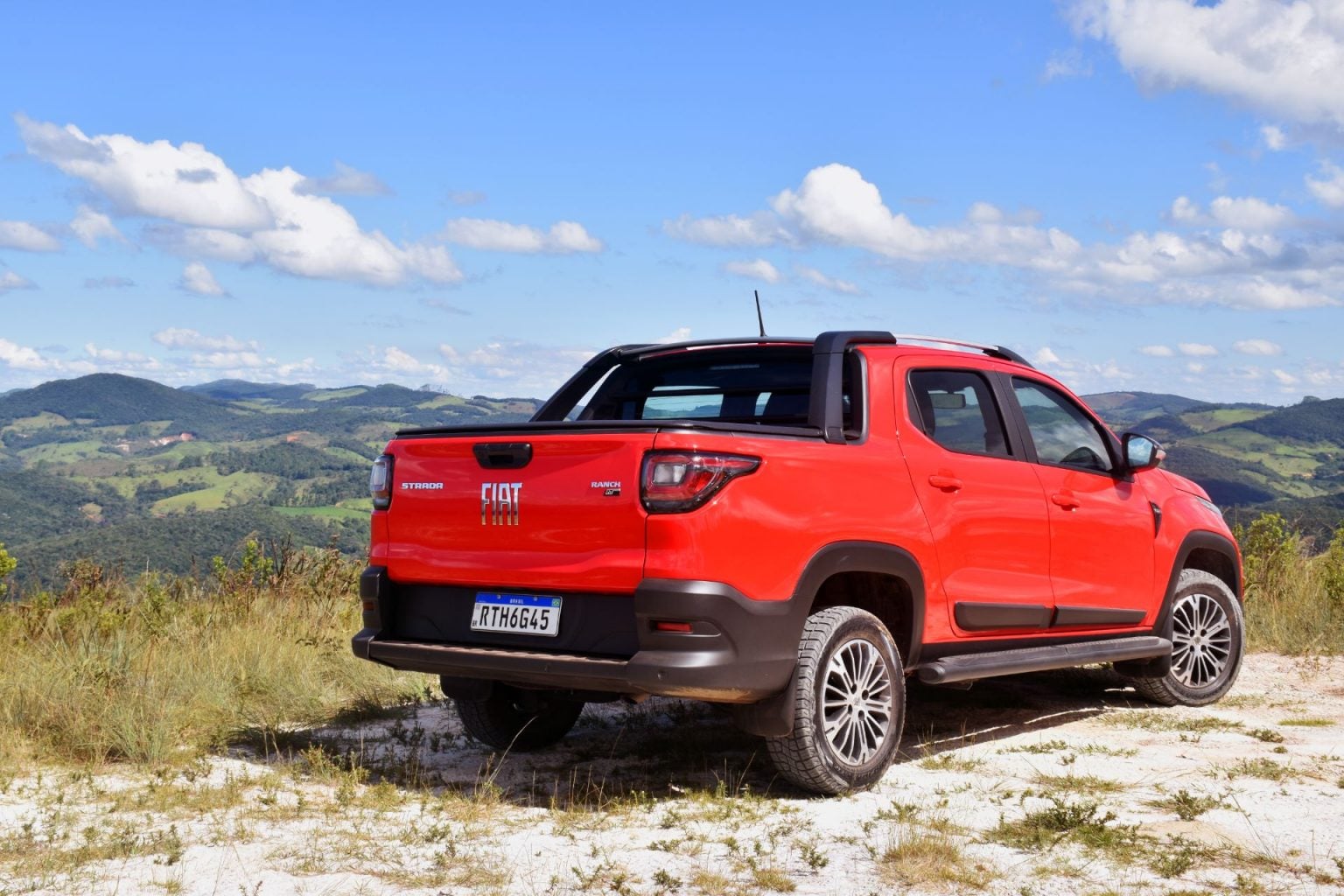 Fiat Strada Ranch: 5 motivos para a picape ser boa no trabalho e no lazer