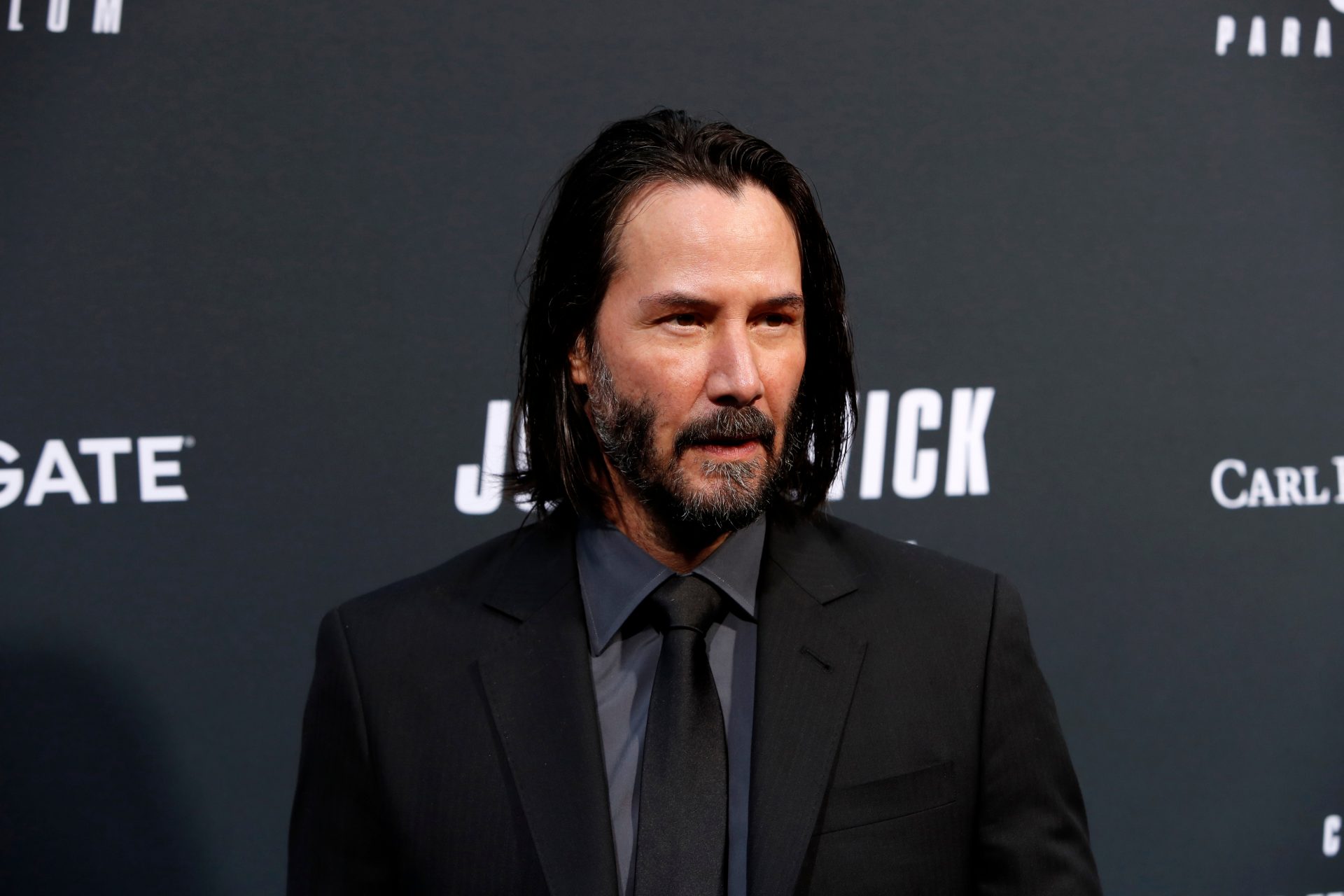 Porsche irá substituir 911 roubado de Keanu Reeves