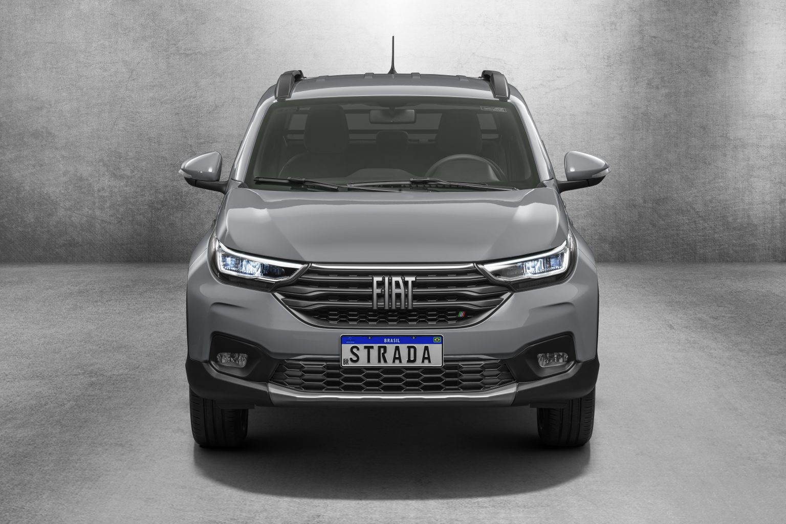 Picape Fiat Strada 2023 ganha ar-condicionado digital