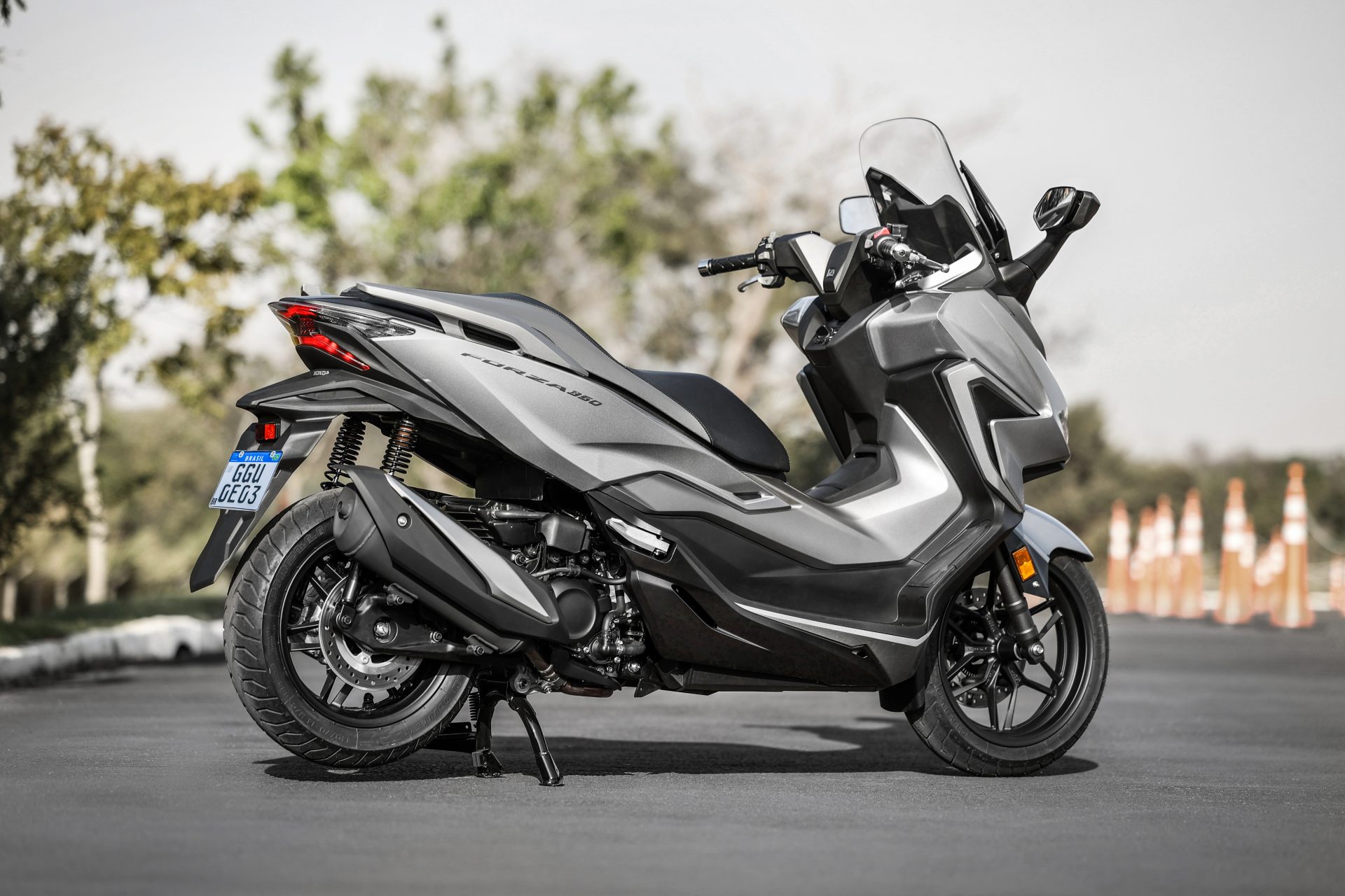 Você viu? Honda Forza 350 chegou ao Brasil a partir de R$ 47.000