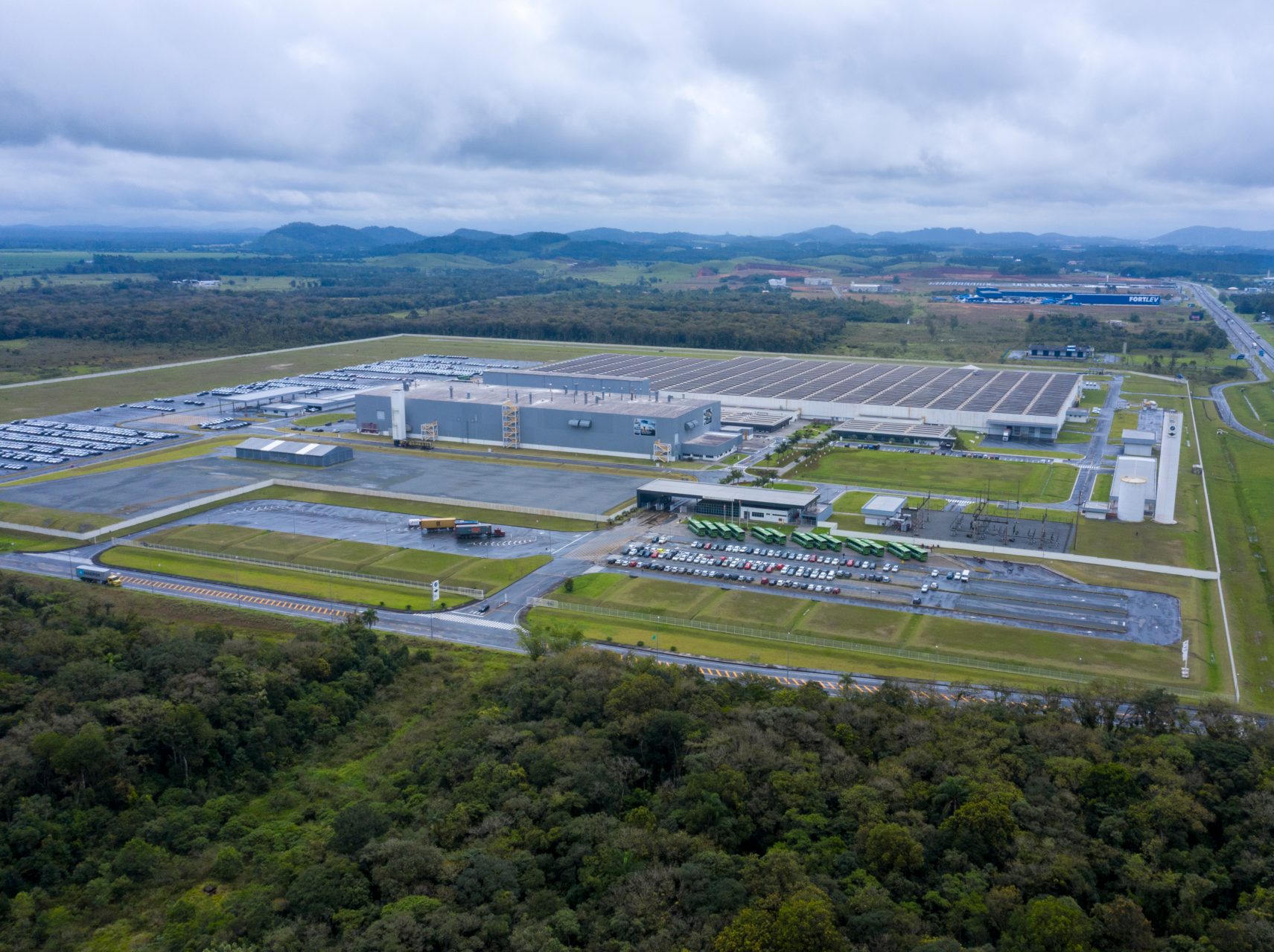 Veja como fazer uma visita à fábrica BMW no Brasil