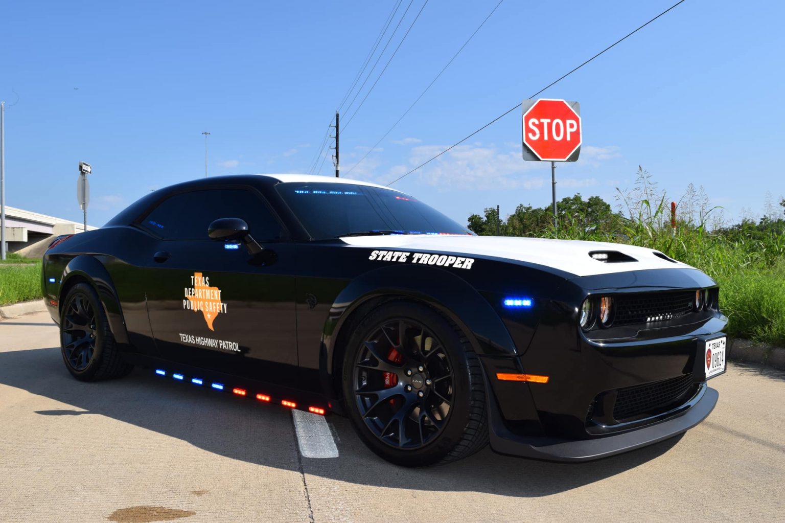Challenger HellCat de 1094 cv é a nova viatura da polícia do Texas