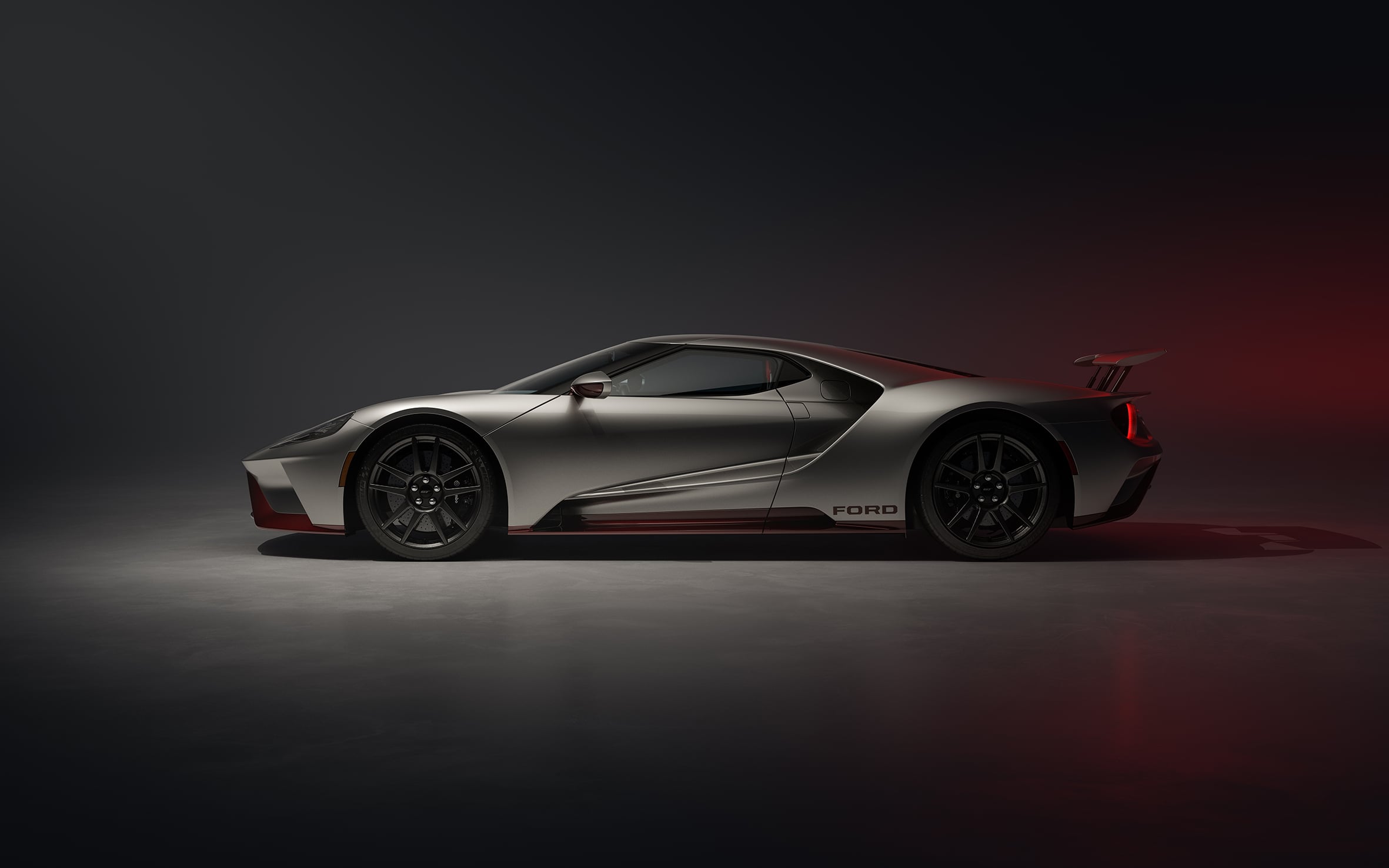 Ford GT LM Edition homenageia às vitórias da marca em Le Mans