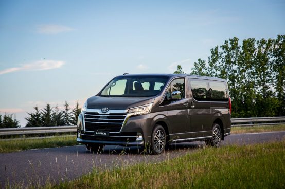 Toyota Hiace chega ao Brasil apenas para assinatura em versão executiva