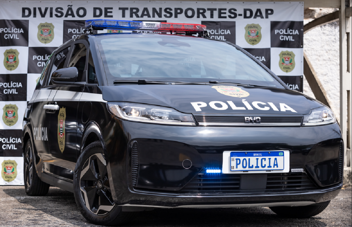 Polícia Civil de São Paulo recebe a minivan elétrica BYD D1 EV
