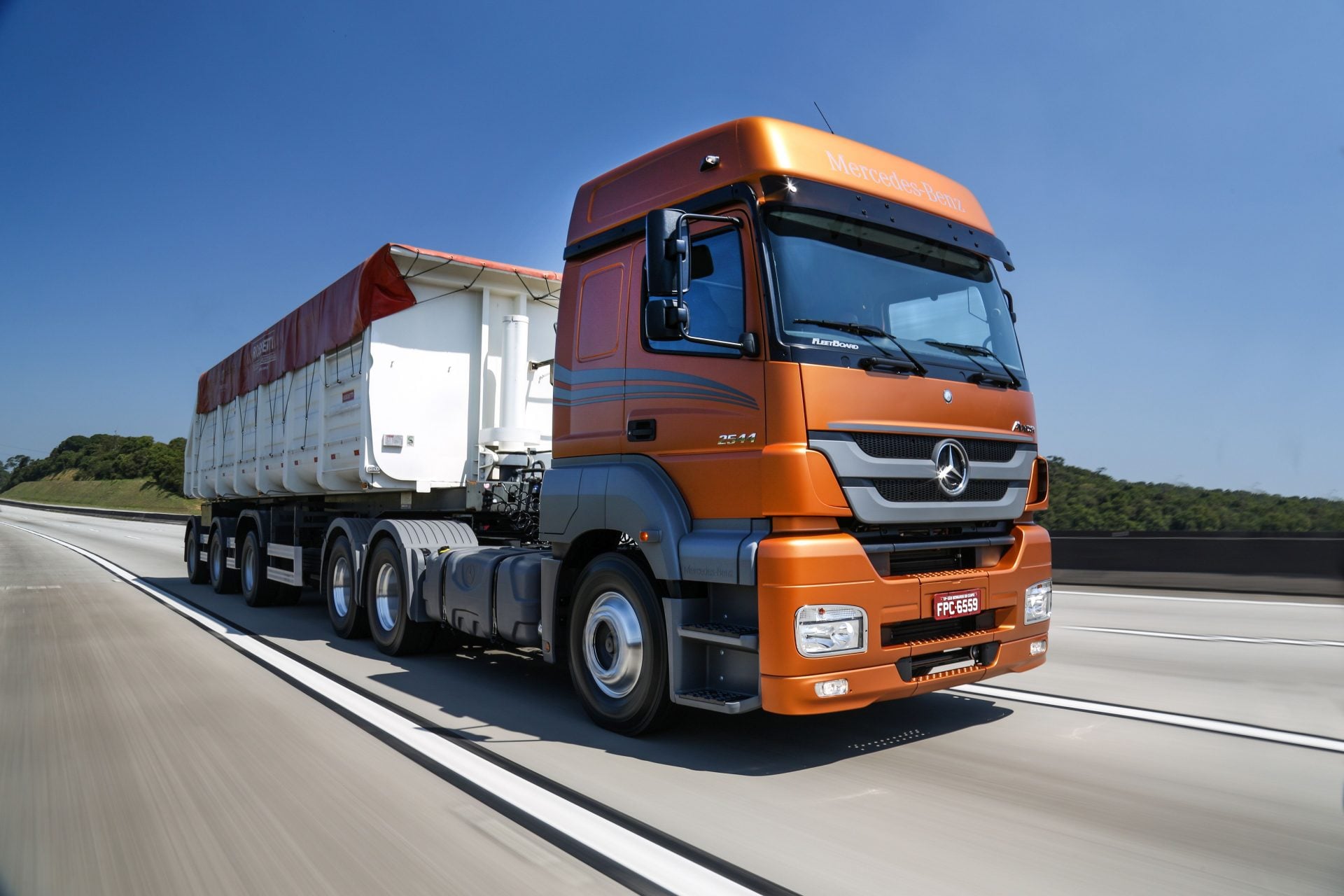 Mercedes-Benz Axor sai de linha no Brasil; conheça seu substituto