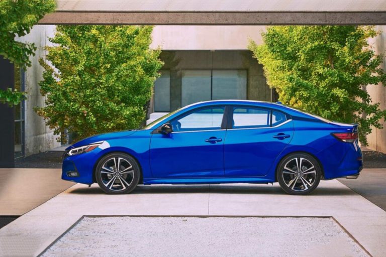 Nissan Sentra Exclusive (2023): Preço, motor, conteúdos e consumo