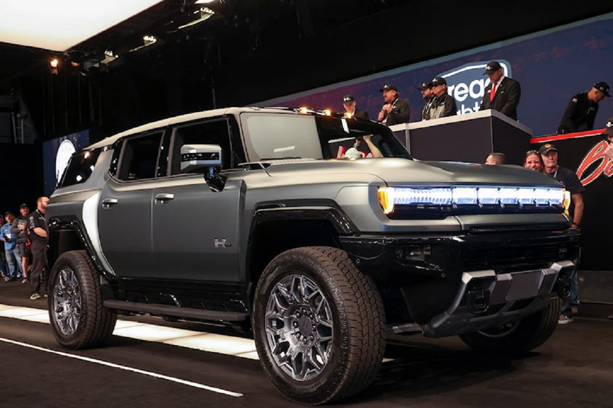 Primeiro Hummer EV produzido está sendo despachado pelo comprador