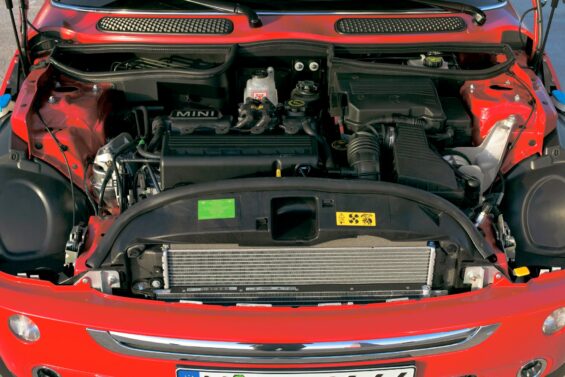 5 motores feitos em parceria: quando montadoras se unem sob o capô