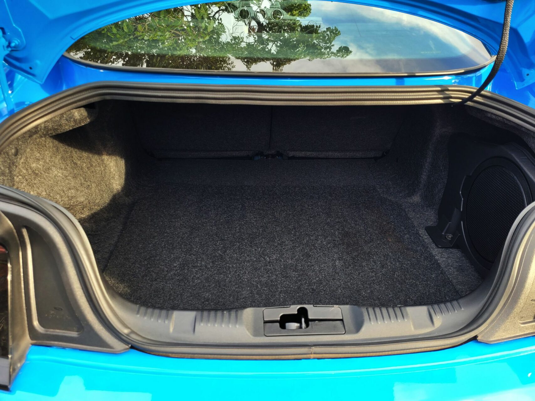 [Vídeo] Ford Mustang Mach 1 é um muscle que corre como carro europeu