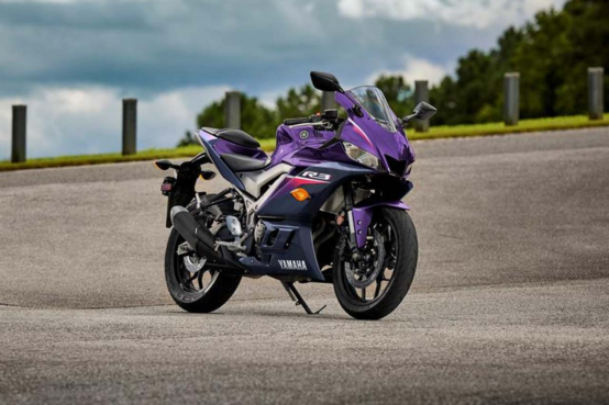 Yamaha R3 2024: modelo recebeu atualizações para a linha 2024