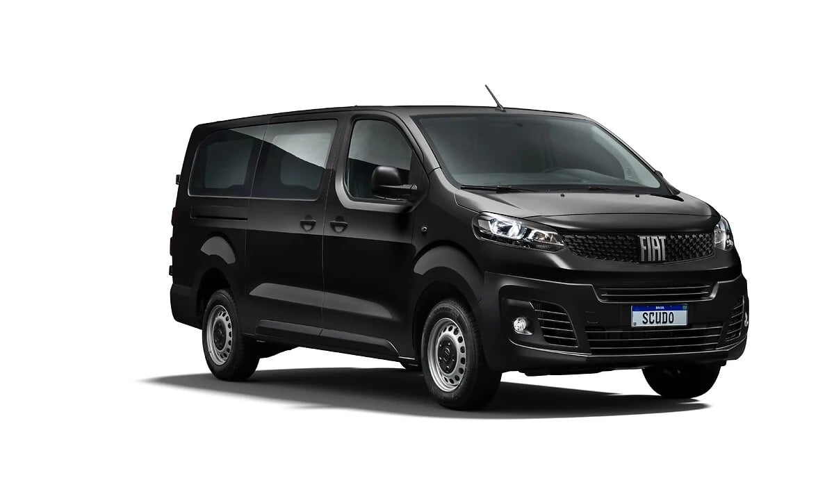 Fiat Scudo ficou mais alta e apropriada para transporte de passageiros
