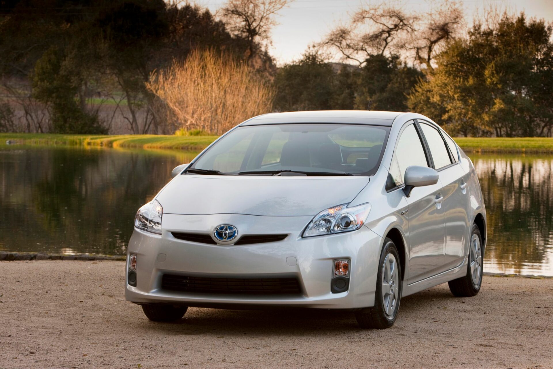 Usados: Toyota Prius 2013 é o híbrido mais barato do Brasil