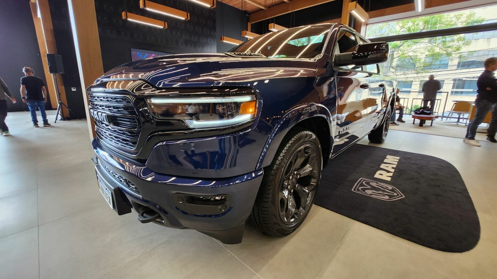 Ram 1500 Limited: Preços, versões, motor, equipamentos e capacidades