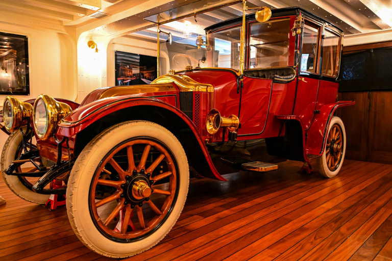 Titanic: conheça os carros que naufragaram junto do transatlântico