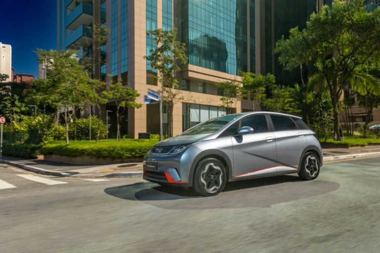 BYD fecha acordo com Uber para dar desconto aos motoristas