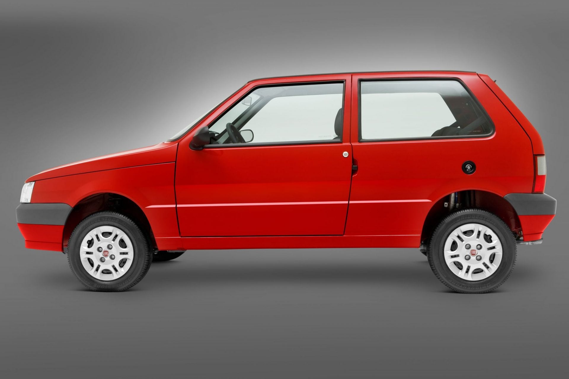 Fiat Uno Mille 1.0 Economy (2009): Preço, motor, consumo e itens de série