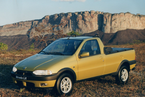 Fiat Strada completa 25 anos: relembre todas as gerações
