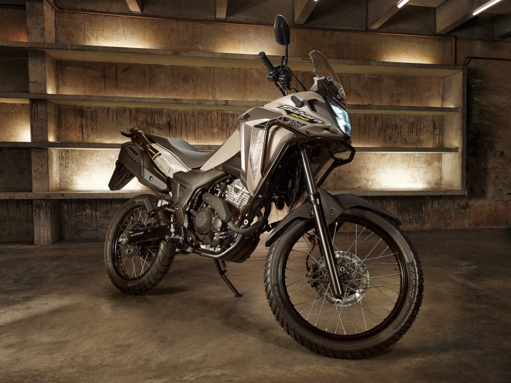 Honda XRE 300 Sahara é confirmada; confira as imagens