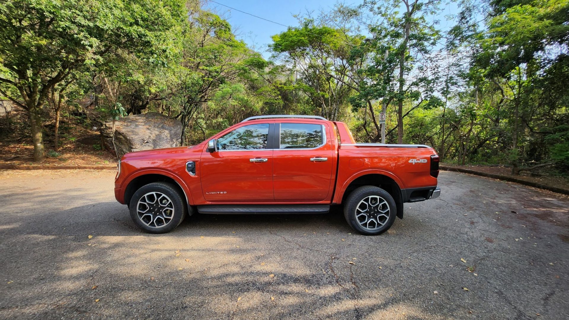 Ford Ranger Limited V6: Motor, equipamentos, consumo e capacidades