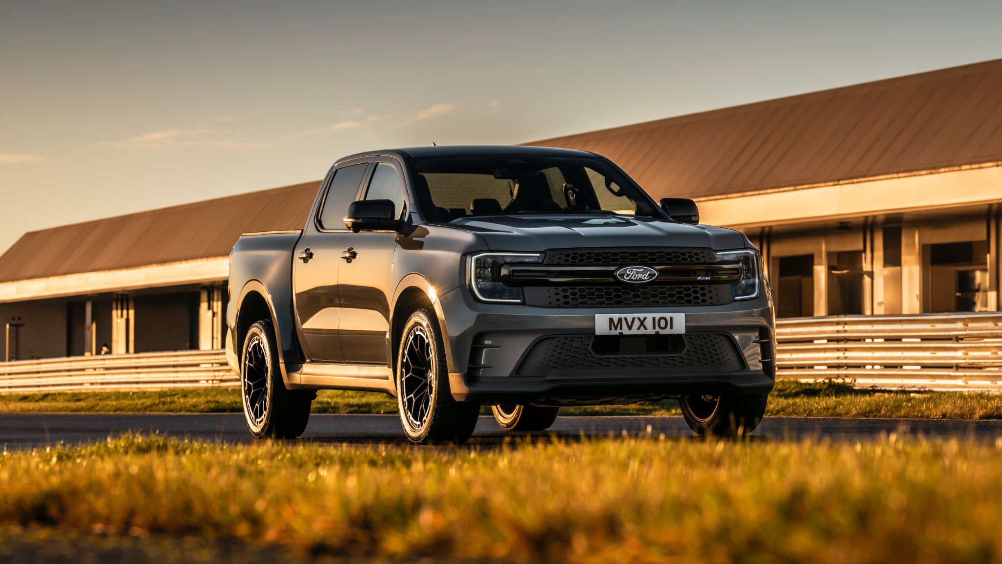 Ford Ranger ganha versão para acelerar no asfalto