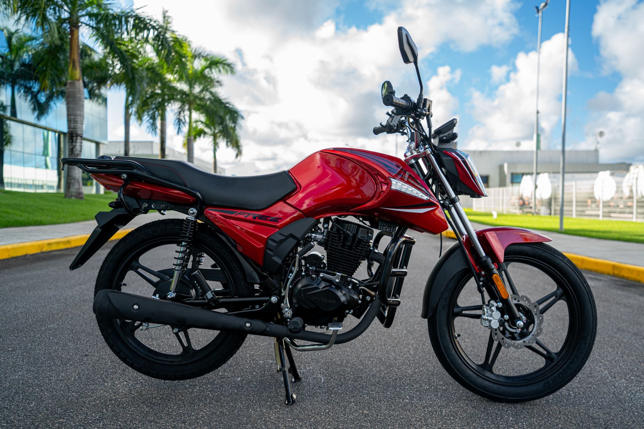 Shineray Free 150 EFI é a única moto 150 abaixo de R$ 10 mil no Brasil