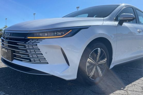 Carro híbrido plug-in mais barato do Brasil é da BYD; confira o top 5