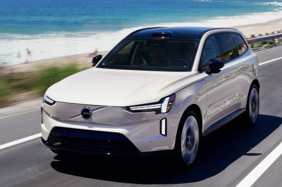 Volvo EX90 entra em pré-venda por quase R$ 1 milhão