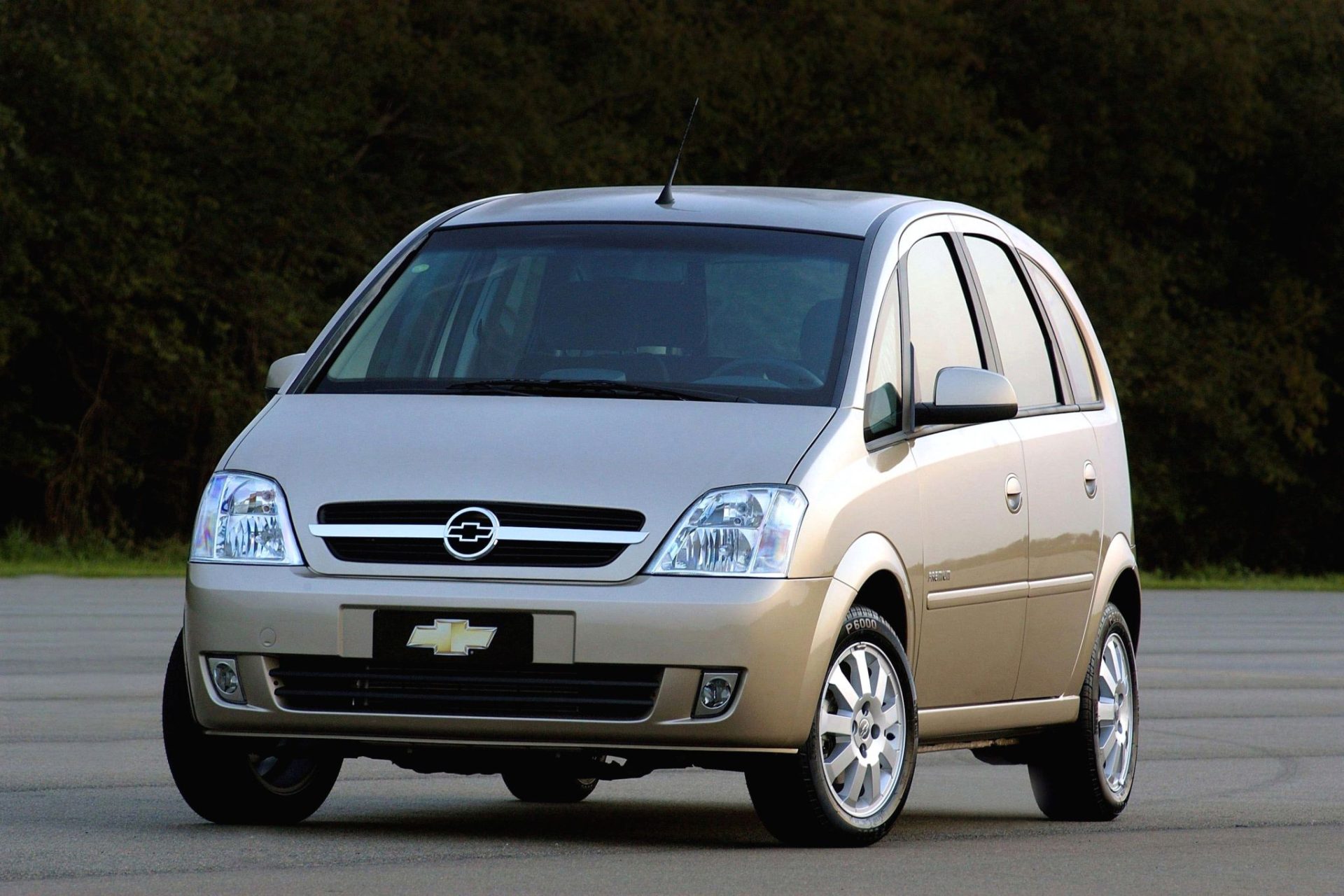 Descubra: 10 fatos sobre a Chevrolet Meriva 2012