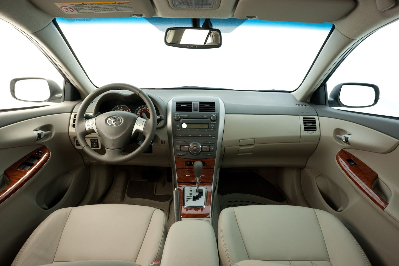 Carro usado: 10 fatos sobre o Toyota Corolla 2010