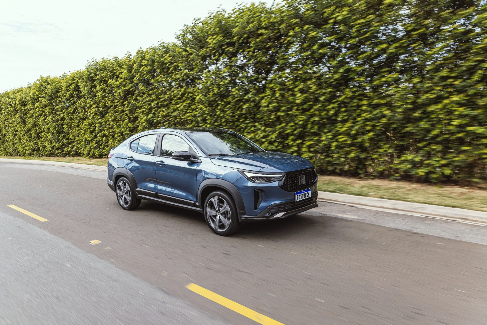 Guiamos o Fiat Fastback T200 Hybrid