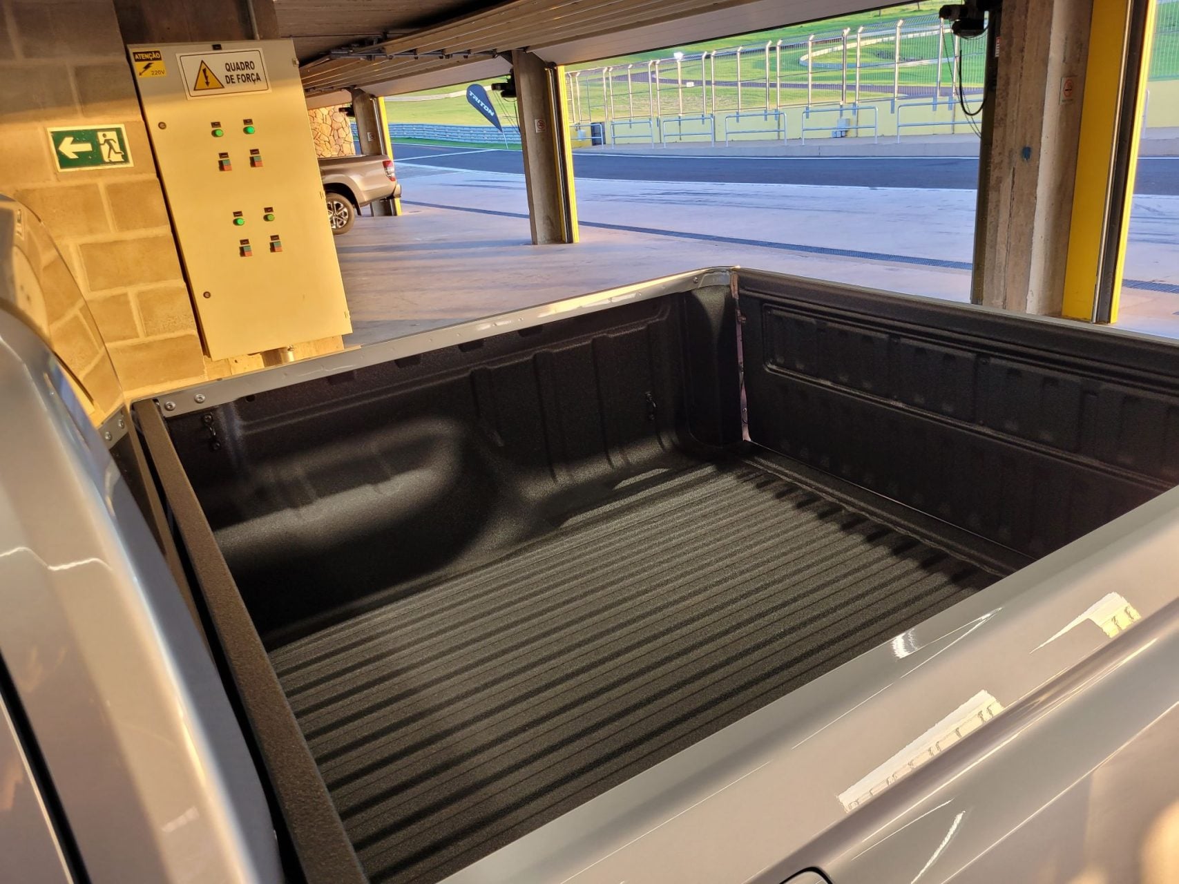 Mitsubishi Triton 2026 foca na robustez para manter o público