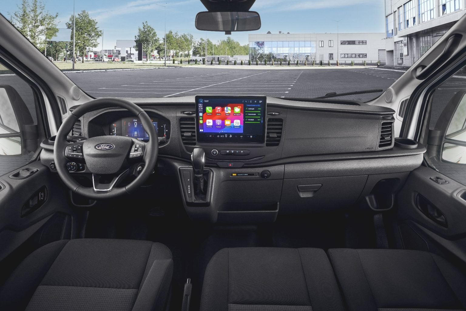 Ford Transit 2026 ganha mais versões e mais tecnologia