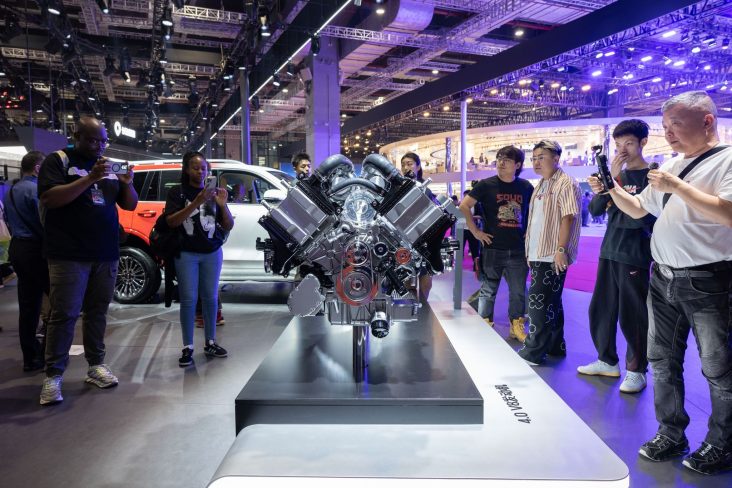 GWM apresenta motor V8 para peitar os alemães