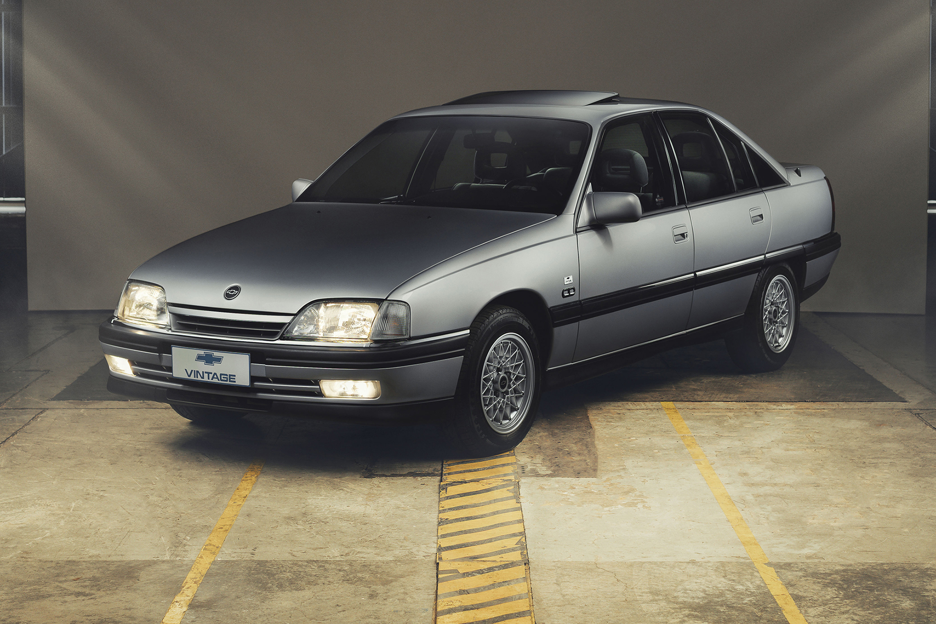 Primeiro Chevrolet Omega 1994 Irmscher restaurado vai a leilão pelo CARDE